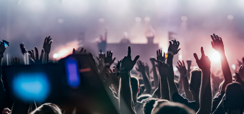 เหวี่ยงให้สุด! งานคอนเสิร์ตส่งท้ายปี 2020 | Eventpop